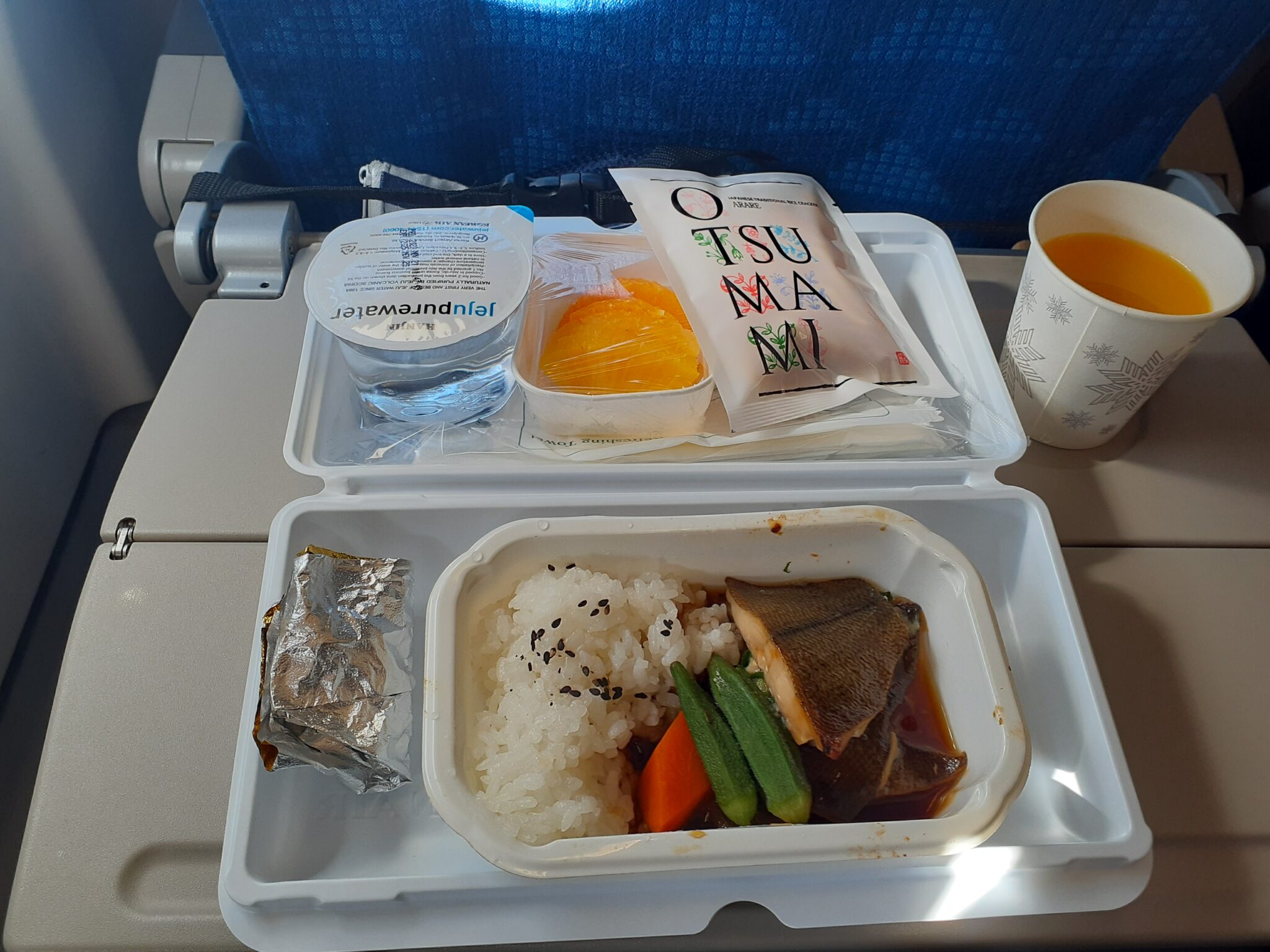 大韓航空のHND-GMP、NGO-ICNなどソウル便の機内食を紹介します。 | ちあきの旅
